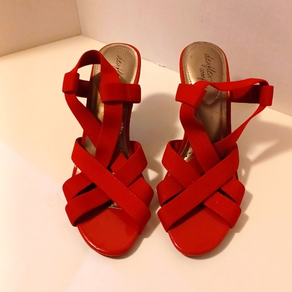 dexflex comfort | Shoes | Used Red Patent Leather With Stretchy Straps ...